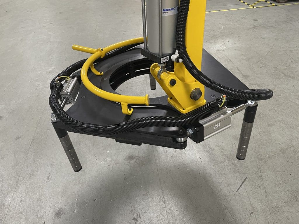 Overhead-Mounted Tire Manipulator with Powered Tilt - GCI