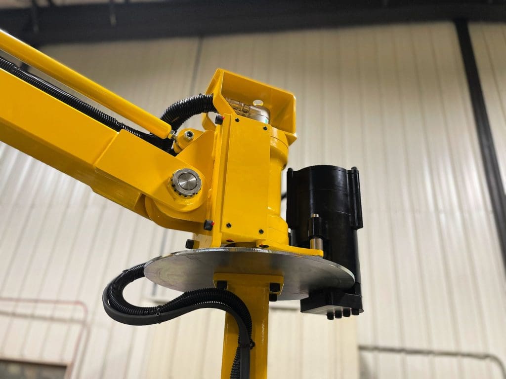 Torque Reaction Arm for Tractor Frame Bolts - GCI